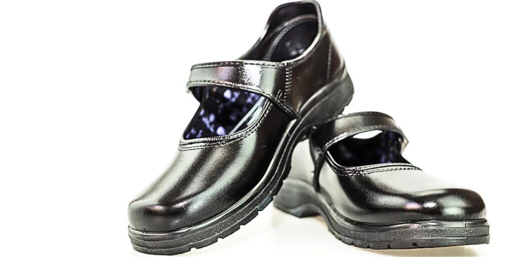 Student shoes - cotcoplastics.co.th